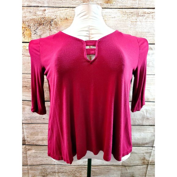 Misia | Tops | Misia Cranberry Red Top 34 Sleeves Cute Cutout 2xl ...